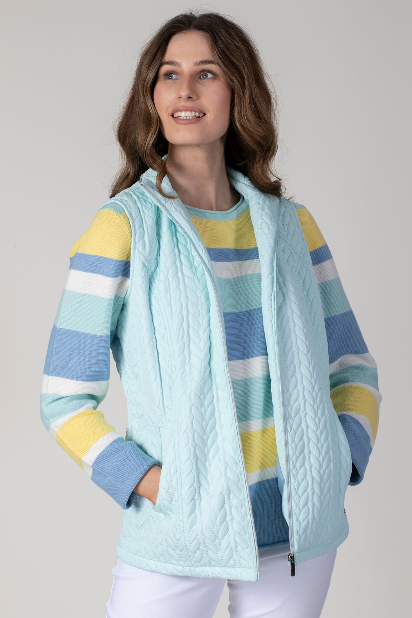 Jessica Graaf 27017-021 Light Blue Gilet – Experience Boutique