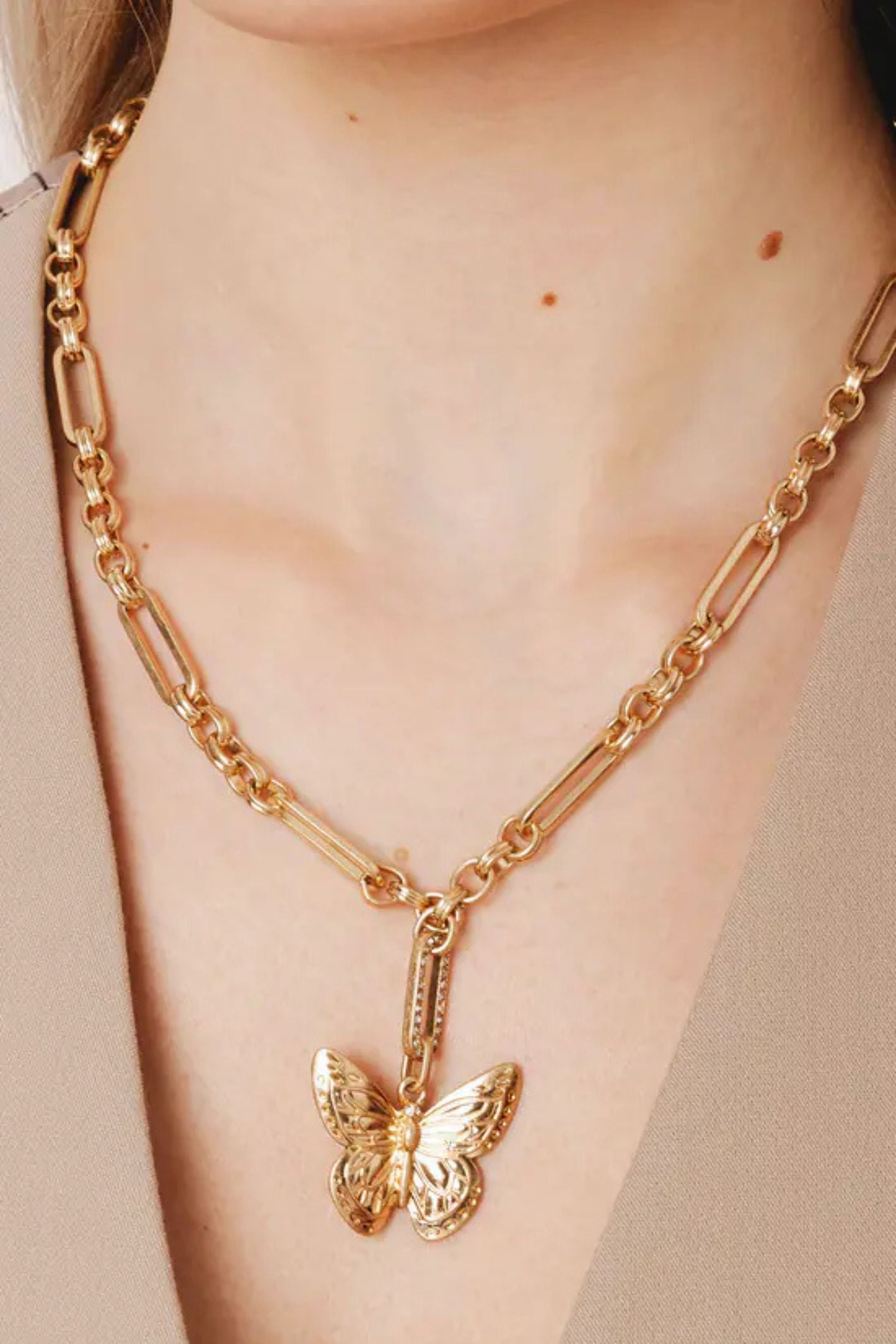Bibi Bijoux Gold Serene Wings Butterfly Necklace – Experience Boutique