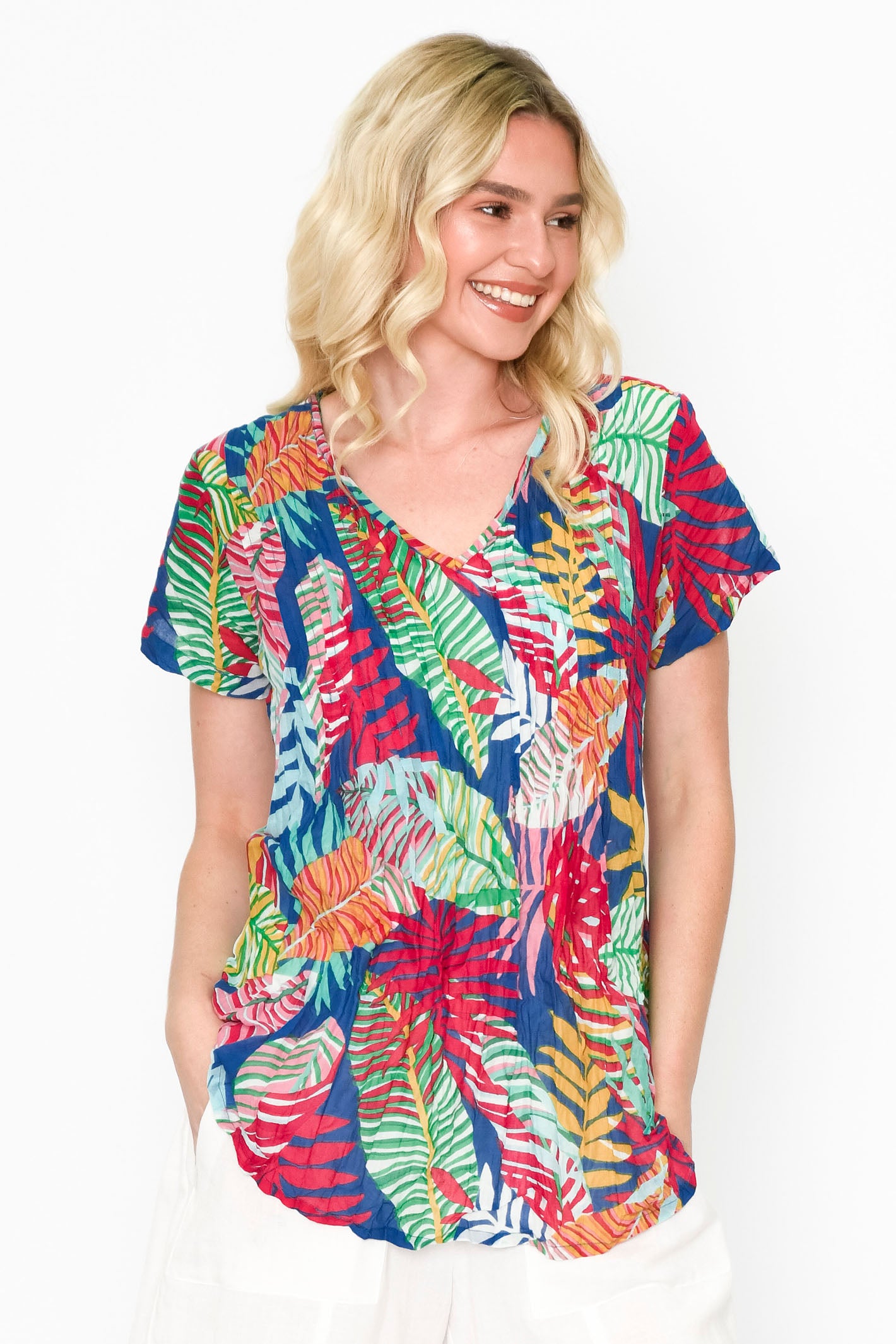 One Summer DW24F Cobalt Kayla Leaf Print Top – Experience Boutique