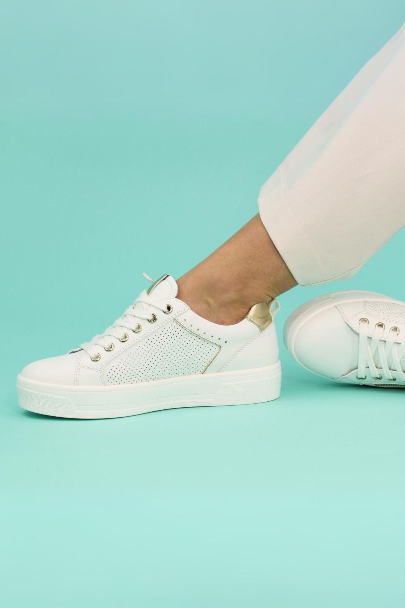 Lunar DLB042 White Nia Trainers – Experience Boutique