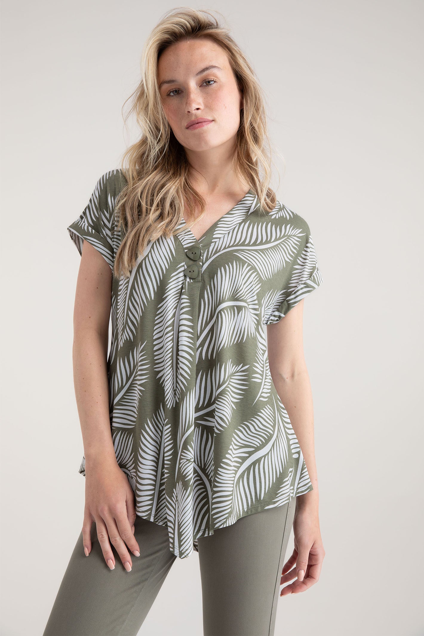 Marble Tunic Top Palm Print Olive Green 7935 123 – Experience Boutique